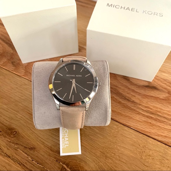 Michael Kors | Accessories | Nwt Authentic Mk Runway Leather Strap ...